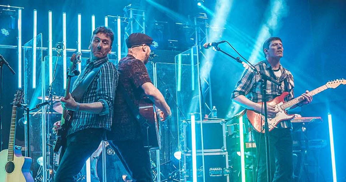 Beat The Drum: The Runrig Experience — Two hours of Runrig hits ...